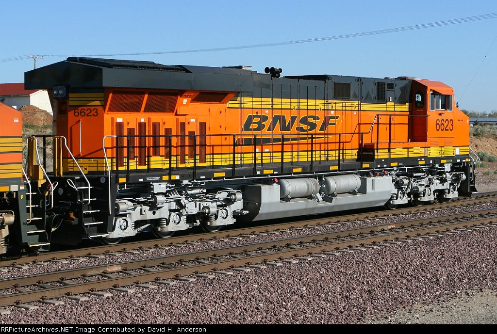 BNSF 6623